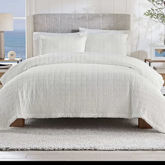 UGG | Bedding | Ugg Cream Quilted Comforter King | Poshmark